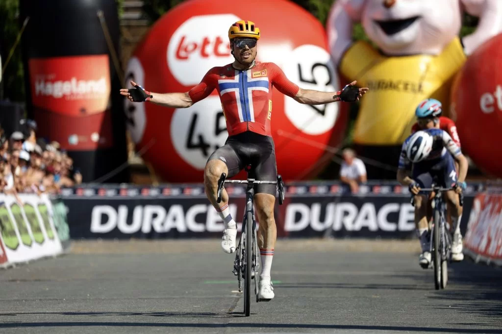 A Travers le Hageland - Rasmus Tiller s'impose en costaud - TotalVelo