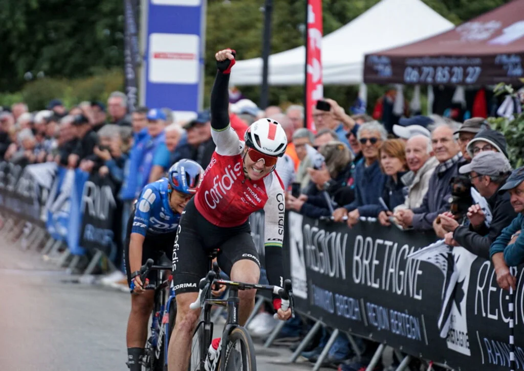 Bretagne Ladies Tour 2024 - Sarah Roy remporte la 2e étape - TotalVelo