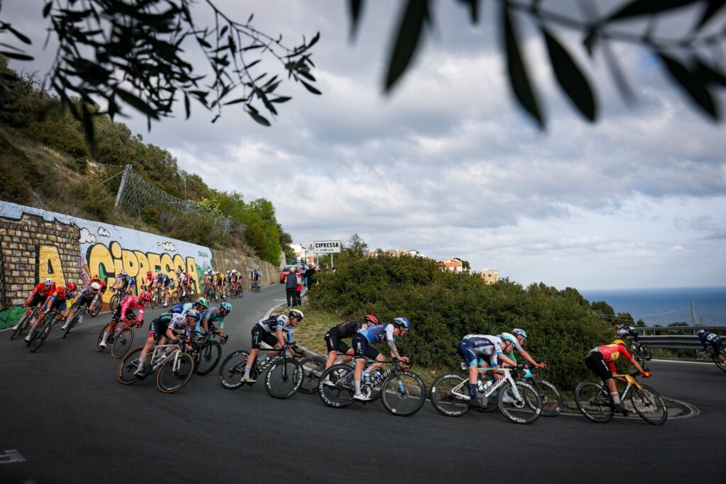 Milan-Sanremo 2026 - Où voir le direct à la TV ? Chaînes et horaires ...